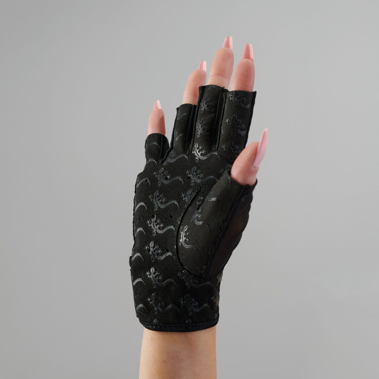 Buy Gekko Sticky Gloves (Black) Online | Fairy Pole Mother